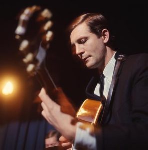 James Scholfield – Guitarist